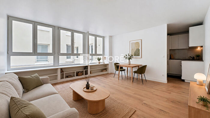 Suresnes, Centre-ville : Appartement 1 pièce à vendre