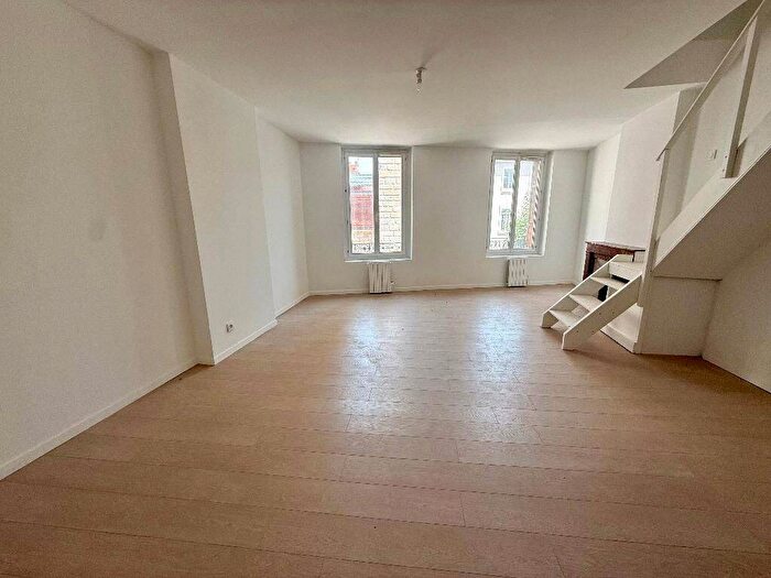 Appartement 3 pièces à louer à Hyper Centre-Vieille Ville, Saint-Étienne
