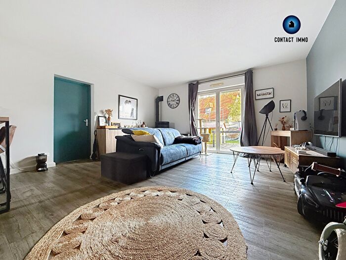 Maison à vendre - Saint-Pantaléon-de-Larche - 5 pièces - 3 chambres