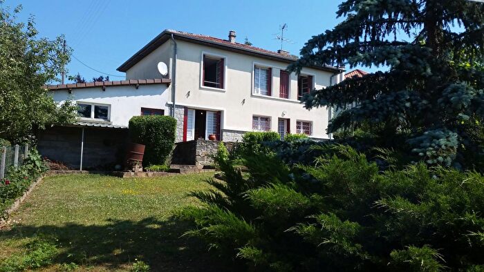 Maison à vendre - Nontron - 6 pièces - 4 chambres