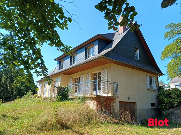 Maison à vendre - Bais - 8 pièces - 6 chambres