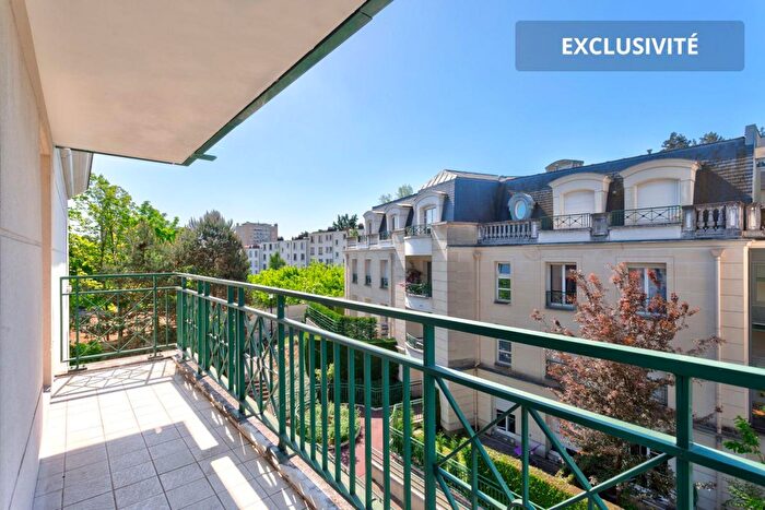 Appartement 4 pièces à vendre à Le Plessis-Robinson, Cité Basse