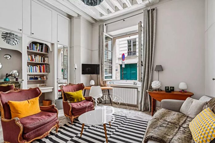 Appartement 1 pièce à Paris 7ème, Saint-Thomas d'Aquin, Bac, Musée d'Orsay, à vendre