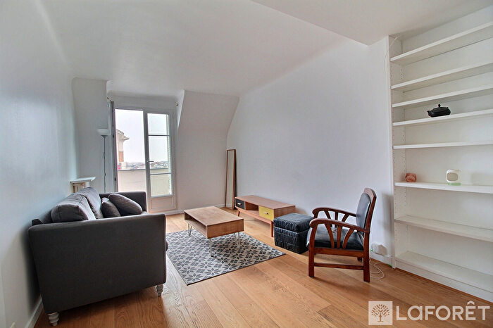 Appartement à louer - Courbevoie, Marceau République - 2 pièces - 1 chambre