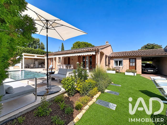 Maison 4 pièces à vendre - Tourrettes