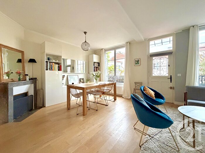 Maison à vendre - Issy-les-Moulineaux, Les Epinettes, Le Fort, Les Hauts dIssy - 4 pièces - 3 chambres