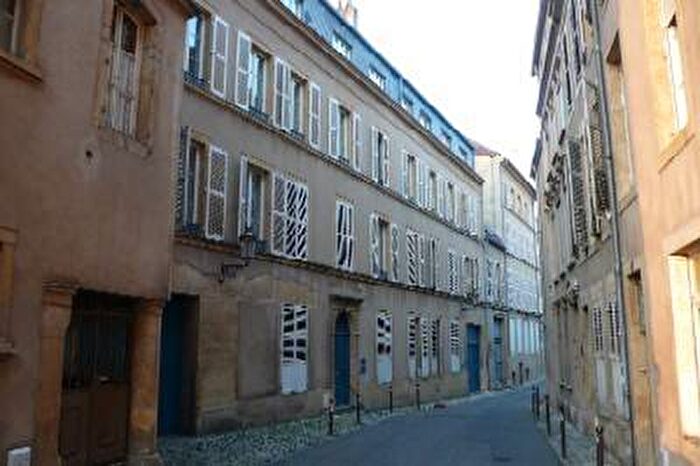 Appartement à louer - Les îles, Metz - 4 pièces - 2 chambres