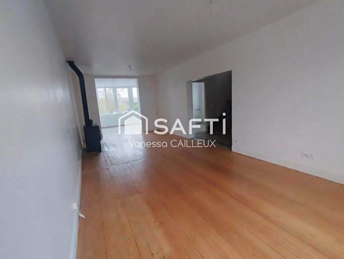 Maison à vendre - La Fère - 5 pièces - 4 chambres