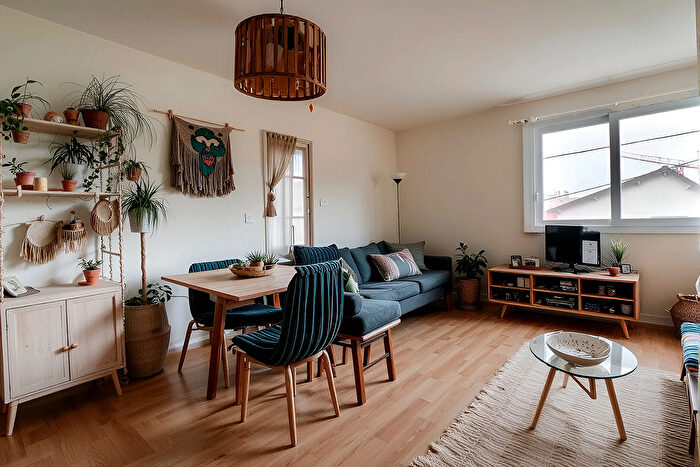 Appartement à vendre - Colombes, Agent Sarre - 3 pièces - 2 chambres