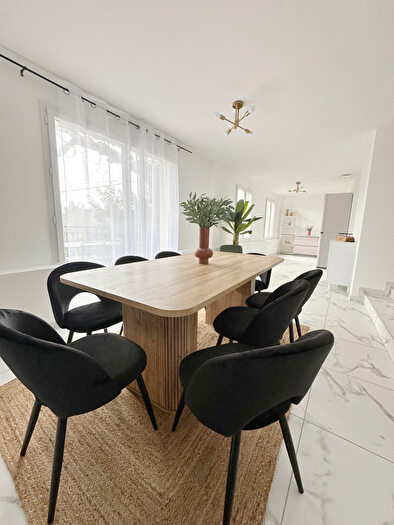 Appartement à vendre - Caluire-et-Cuire, Vassieux, Crépieux - 5 pièces - 4 chambres