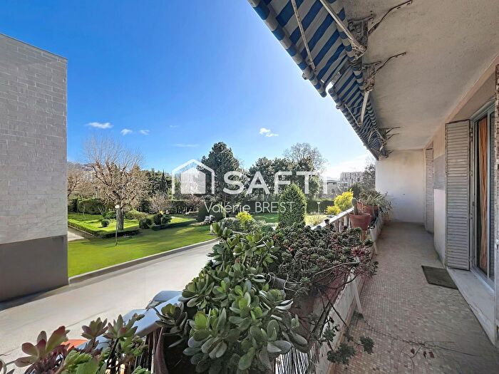 Appartement à vendre - Marseille e , Saint-Giniez - 4 pièces - 3 chambres