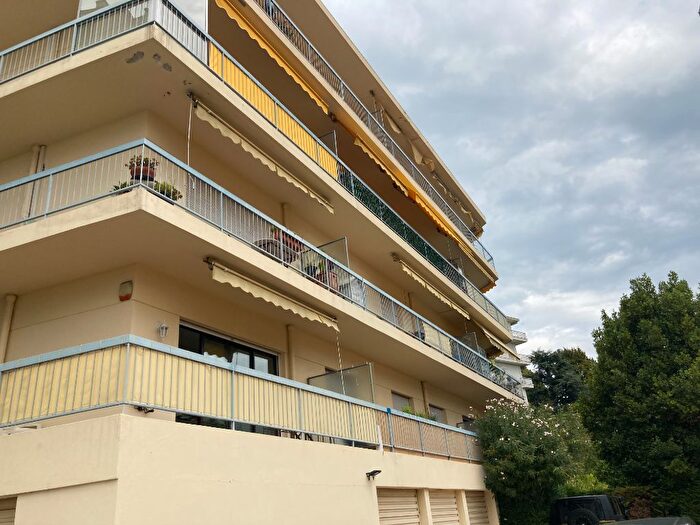 Appartement 3 pièces à louer - Nice, Valrose