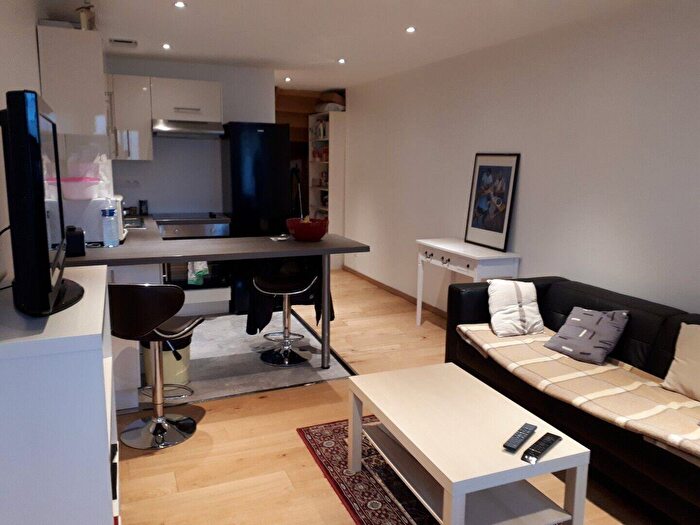 Maison 3 pièces à louer à Neyron