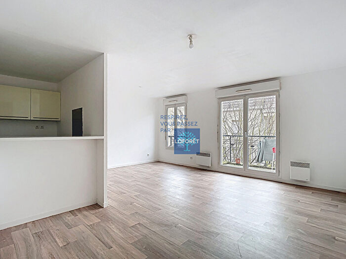 Appartement à louer - Creil, Voltaire, Gare - 3 pièces - 2 chambres