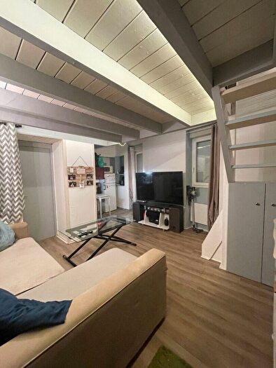 Appartement à louer - Nord Ouest, Jurancon - 1 pièce