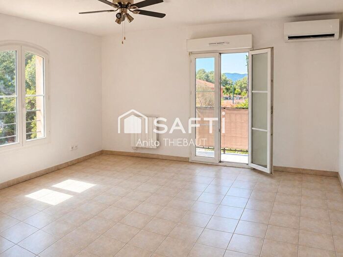 Roquebrune-sur-Argens, La Bouverie - Appartement 3 pièces à vendre