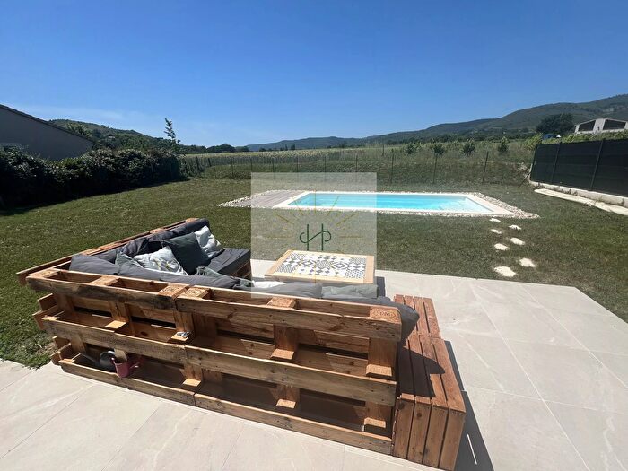 Maison 4 pièces à Alba-la-Romaine, à vendre