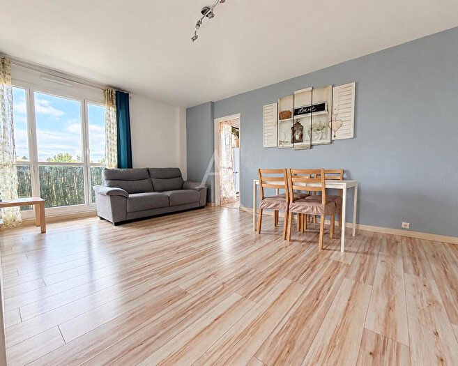 Appartement 2 pièces à Vaujours, à vendre