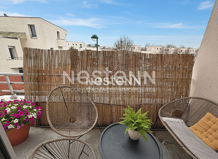 Appartement à louer - Plaisir, Centre-ville, Château - 1 pièce