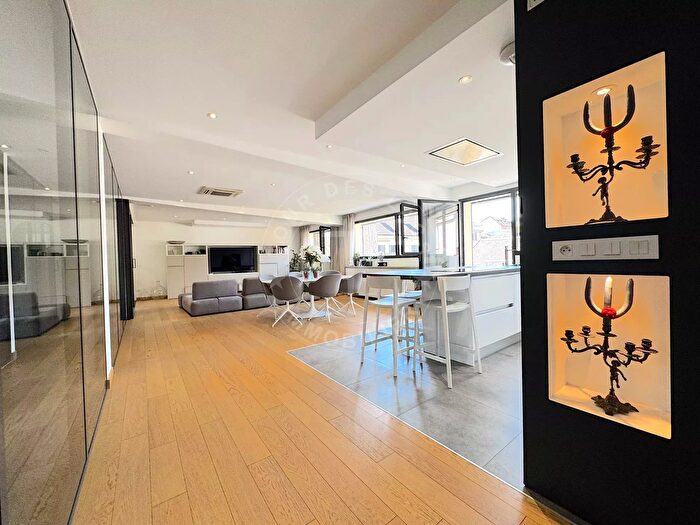 Appartement à vendre - Annecy, Centre-ville, Vieille ville, Marquisats - 5 pièces - 4 chambres