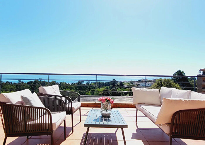 Maison à vendre - Sari-Solenzara - 8 pièces - 5 chambres