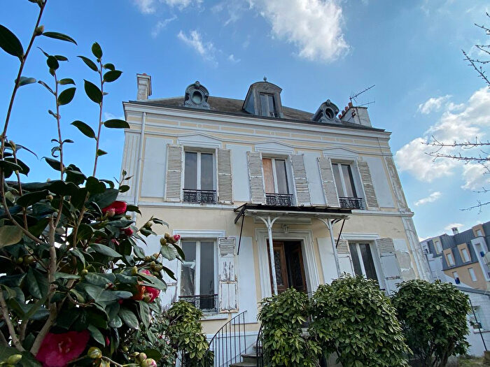Maison à vendre - Le Raincy, Gare - 9 pièces - 4 chambres