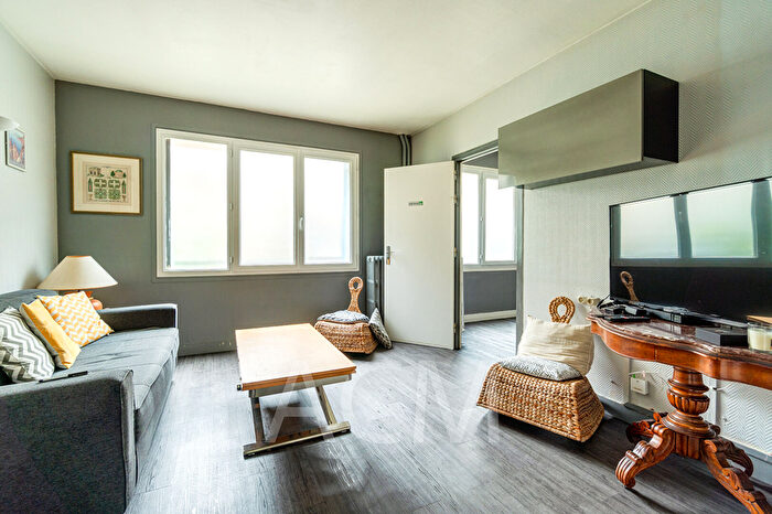 Maisons-Laffitte, Est : Appartement 5 pièces à vendre