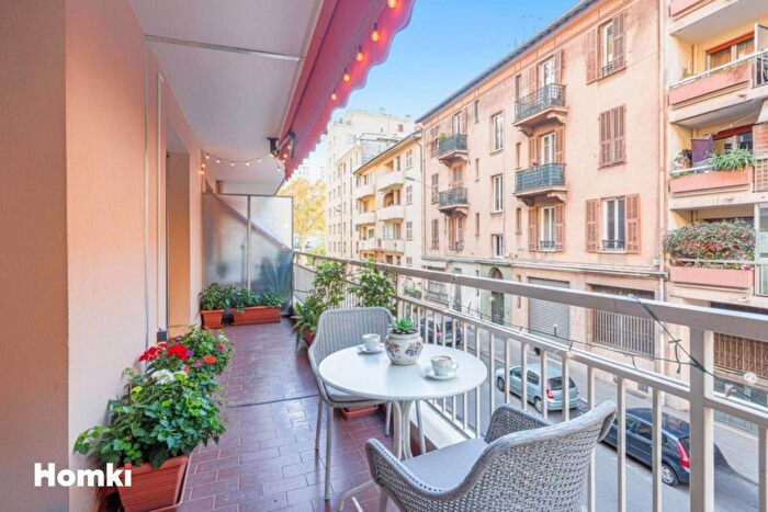 Appartement à vendre - Nice, Pasteur - 4 pièces - 3 chambres