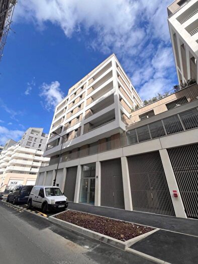 Hôtel de Ville, Créteil : Appartement 3 pièces à louer