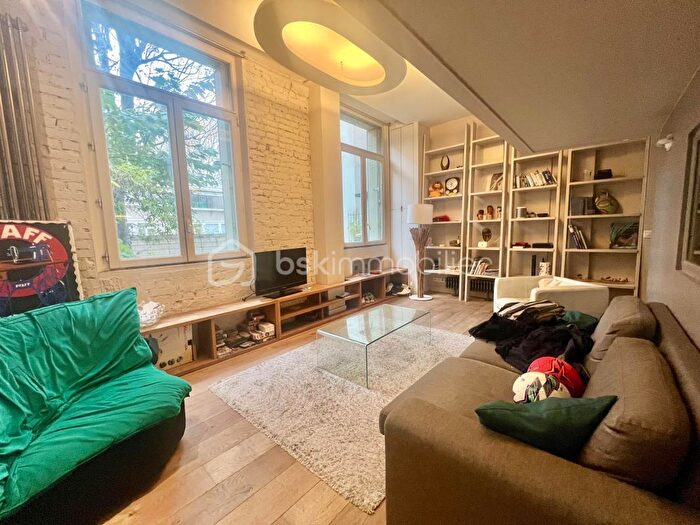 Paris 18ème, Barbès, Château Rouge : Appartement 4 pièces à vendre