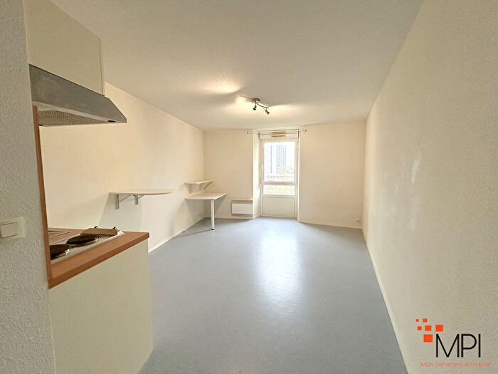 Appartement à louer - Quartiers Sud-Ouest, Bréquigny - 1 pièce