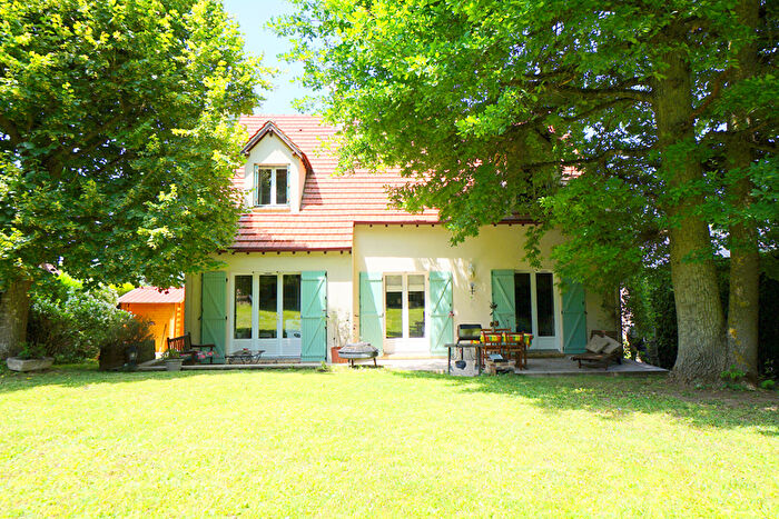 Maison à vendre - Mézières-sur-Seine - 7 pièces - 5 chambres