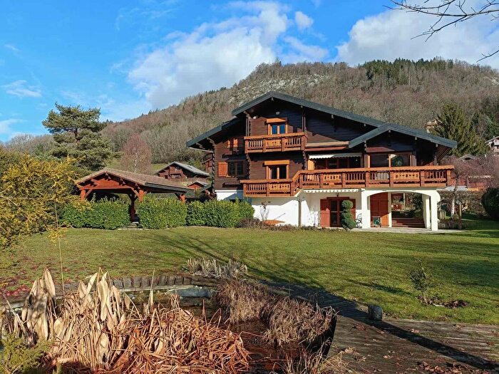 Maison à vendre - Mieussy - 7 pièces - 3 chambres