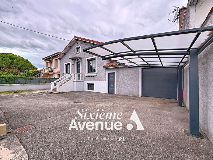 Maison à louer - Décines-Charpieu, La Soie Montaberlet - 4 pièces - 3 chambres