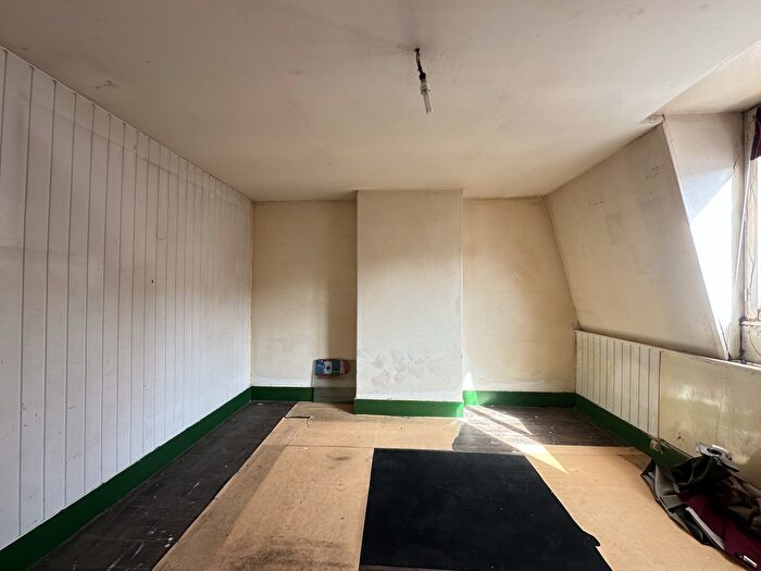 Maison 5 pièces à Faches-Thumesnil, à vendre