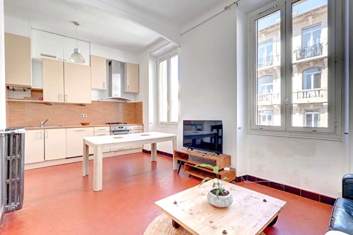 Appartement à vendre - Cannes, Prado, République - 3 pièces - 2 chambres