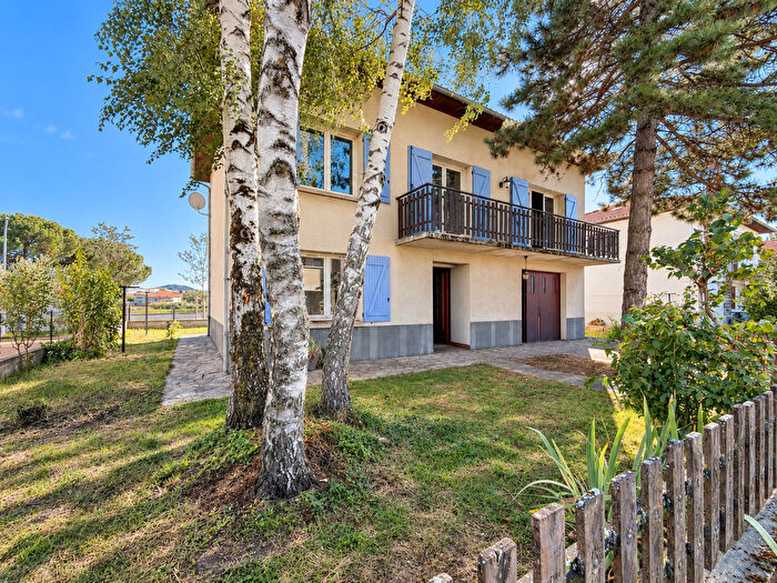 Maison 7 pièces à vendre à Aulnat