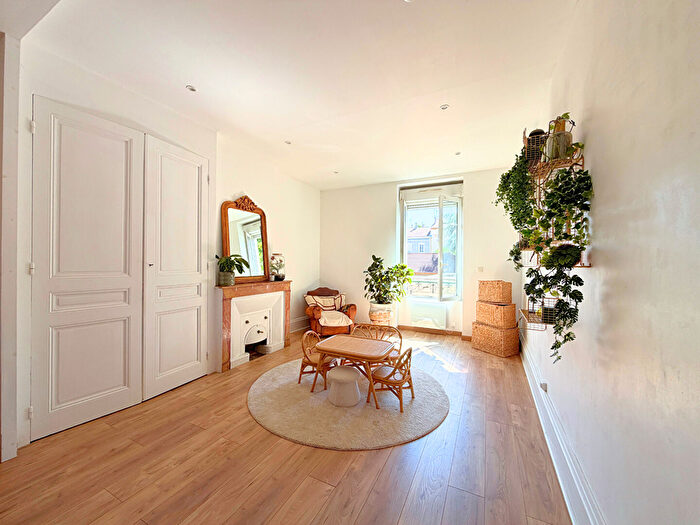 Oullins, Centre-ville - Appartement 4 pièces à vendre