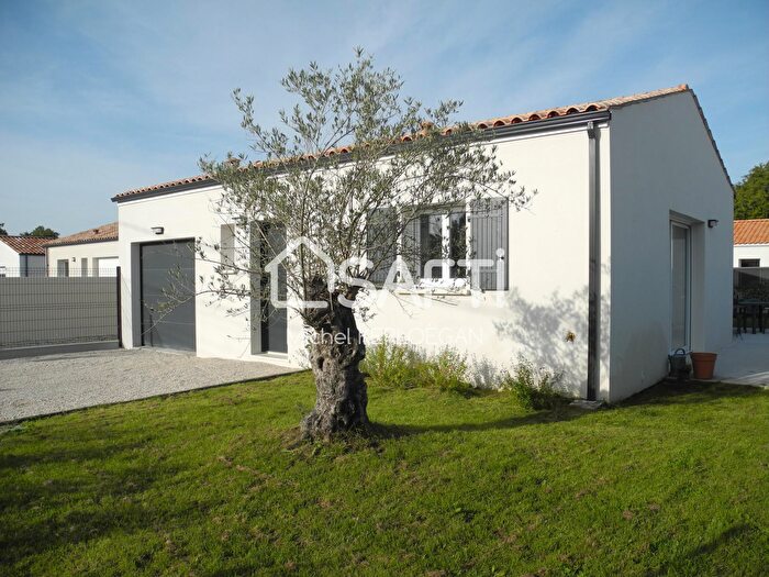 Maisons à vendre et appartements à louer - 1