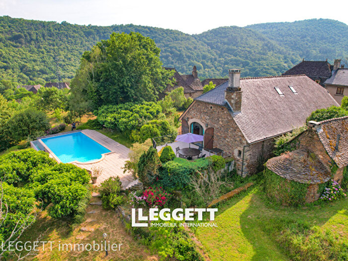 Laval-de-Cère - Maison 11 pièces à vendre