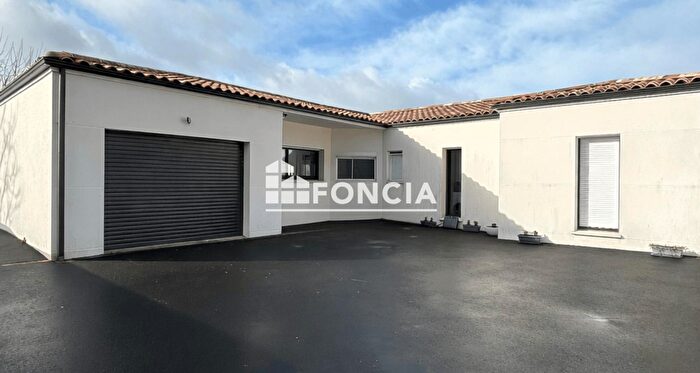 Maison à vendre - Challans, Saint Dominique, Route des Sables dOlonne - 6 pièces - 4 chambres