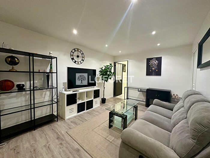 Appartement à vendre - Juvisy-sur-Orge, Centre-ville, Entrevoies, Seine - 6 pièces - 5 chambres