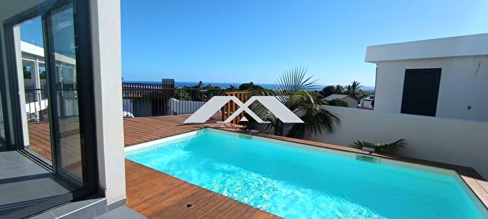Maison 5 pièces à Saint-Pierre, à louer