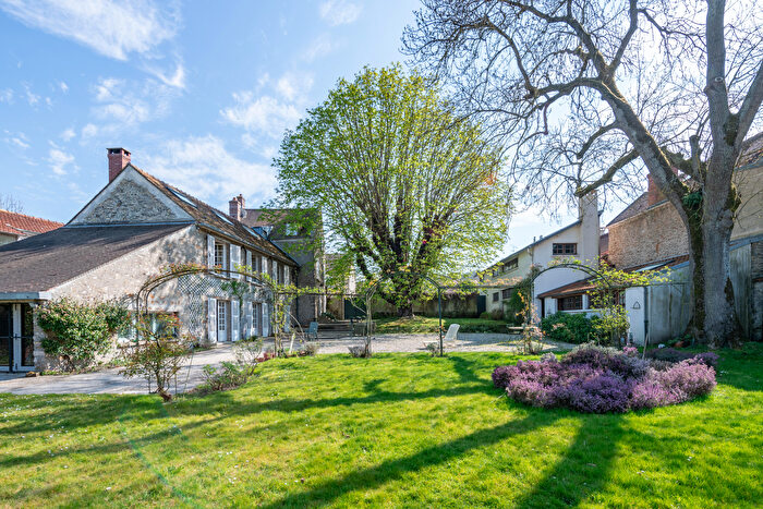 Maison à vendre - Janville-sur-Juine - 13 pièces - 6 chambres