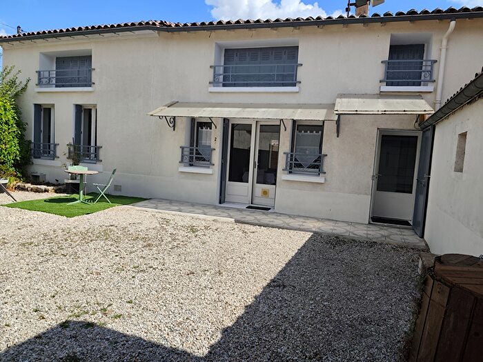 Maison 5 pièces à Julienne, à vendre