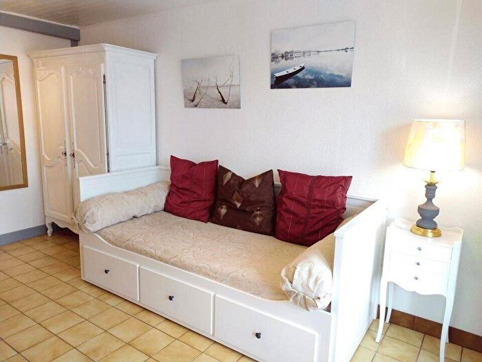 Baudières, Bourg-en-Bresse : Appartement 1 pièce à louer