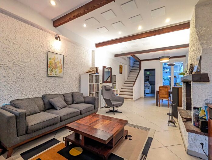 Maison à vendre - Nice, Madeleine - 5 pièces