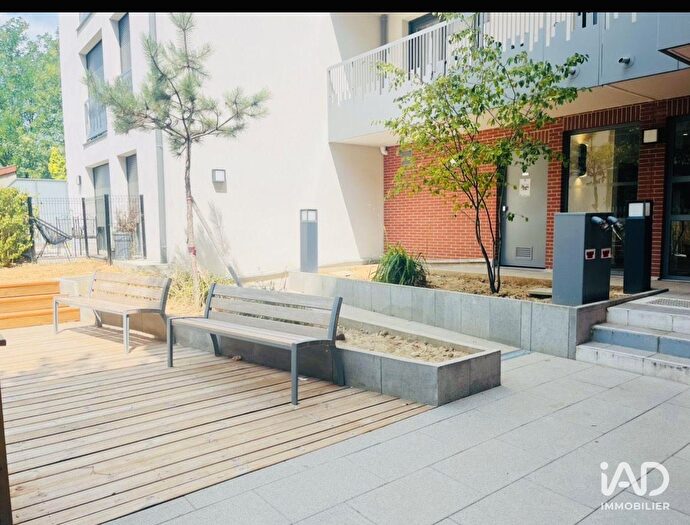 Neuilly-Plaisance, Bel Air, Clémenceau, Carnot : Appartement 1 pièce à louer