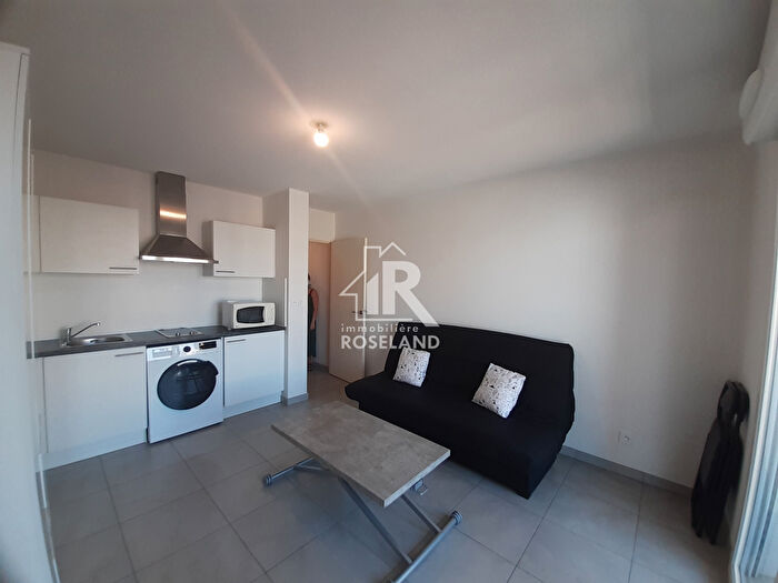 Nice, Saint-Roch : Appartement 1 pièce à louer