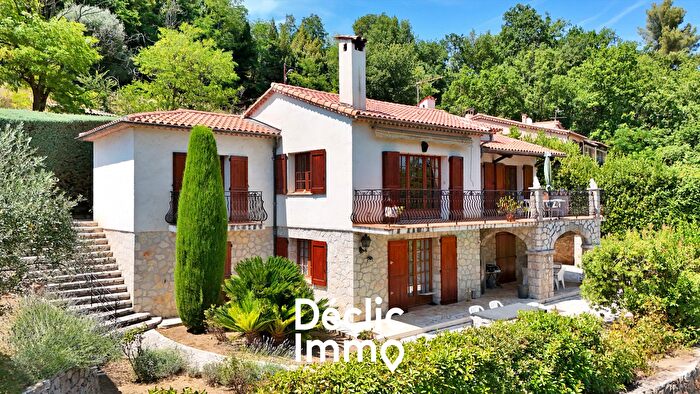Le Bar-sur-Loup : Maison 6 pièces à vendre